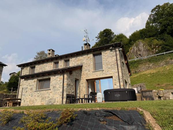 Arzo Mountain Chalet - Italy