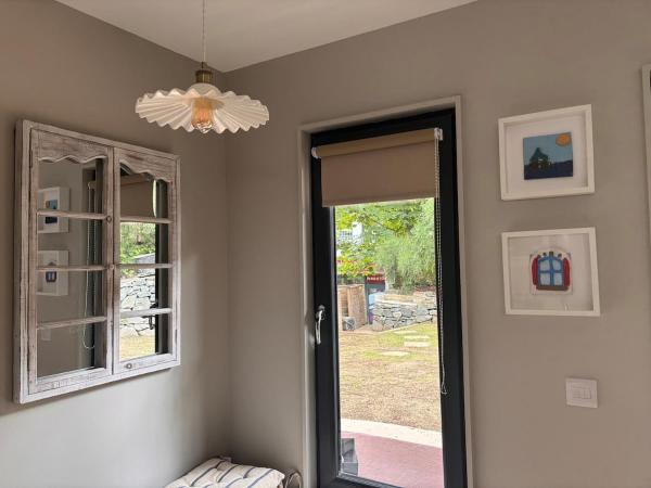Welcome! Brand New Hamptons On The Hill - Carlingford