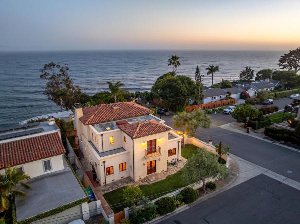 Italian Ocean-view Estate | Sauna + Hot Tub - Santa Barbara, CA