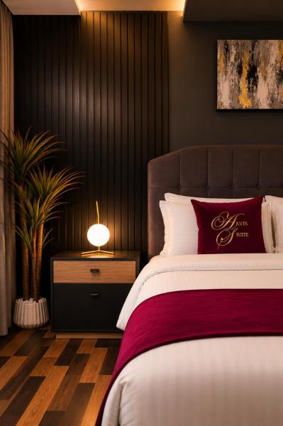 Goldcrest Luxury Apartments By Alvis Suite - Lahore