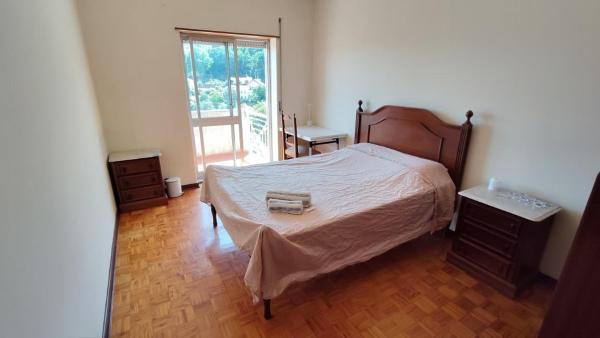 Quarto Privado Com Varanda, Wi-fi, Linda Vista, Perto Da Ubi - Covilhã