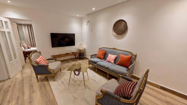 Azure Properties-charming Apartment - Dakar