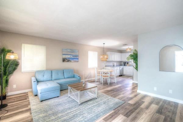 2 Br Coastal Home Near Beach - Delray Beach, FL