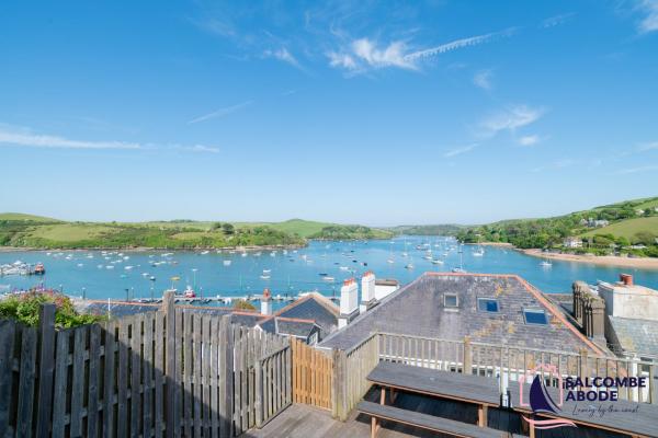 Absolute Heart Of Salcombe - Estuary Views, Sauna, Hot Tub - Salcombe