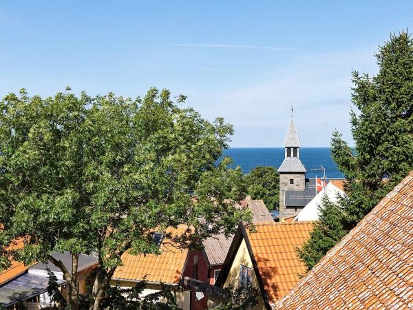 4 Person Holiday Home In Gudhjem - Danemark