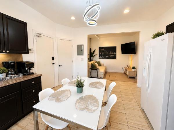 Modern 2br Suite, Sleeps 6, Near Nyc - West New York, NJ