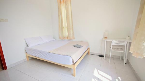 Puri Home Sweet Home Shared Bathroom & Living - Puchong
