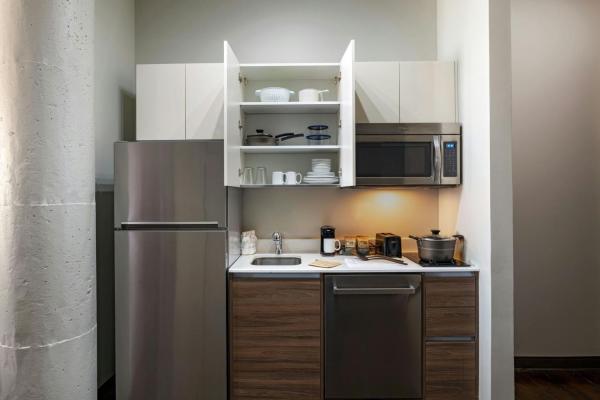 Fairfield Inn & Suites By Marriott Dallas Downtown - Dallas, TX