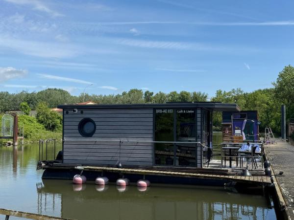Hausboot Luft & Liebe - Halle (Saale)