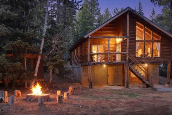 Rustic Mountain Log Cabin With Fire Pit - Zion National Park