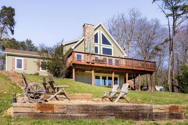 Shenandoah Thunder Chalet Basement Suite - Strasburg, VA