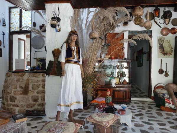 Edward Lear - Heritage Guest House - Berat