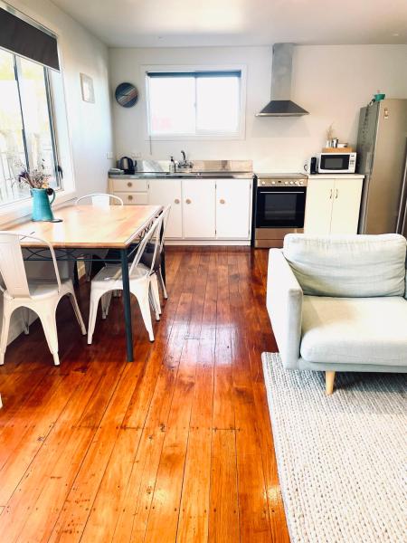 Sunny Cottage - Close To Airport & Beach - Napier