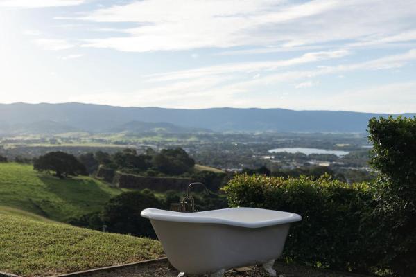 Trig Point Cabin At Signal Hill Farm - Wollongong