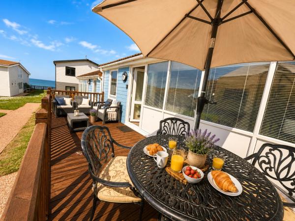 Beach Cottage 71 Golden Bay - Cosy Coastal Escape - Clovelly