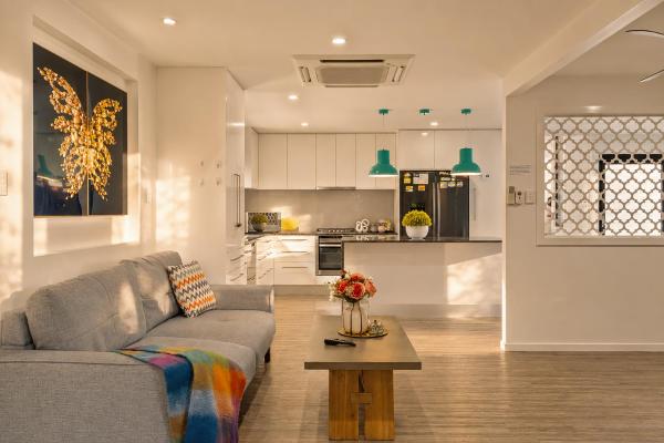 Spacious 4br Home Near Sunnybank With Modern Amenities - Brisbane