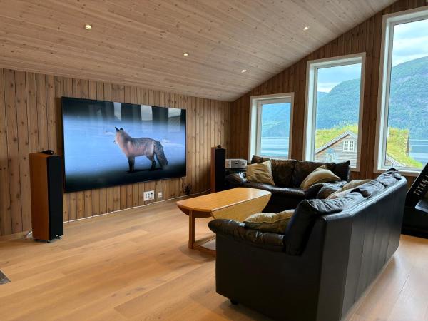 Living In A Nikolai Astrup Motif 96m2 - Norwegia