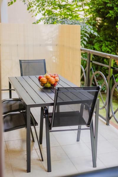 Family Garden Apartment In Complex Iglika With Available Parking - Warna