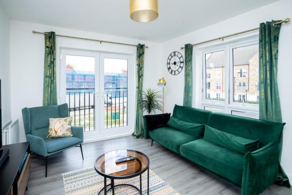 Modern 2 Bedroom Apartment - Sittingbourne
