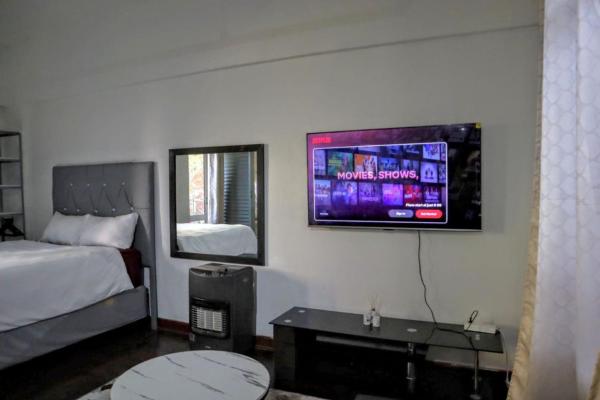 Modern Suite At Maboneng With Wi-fi & Smarttv - Alberton