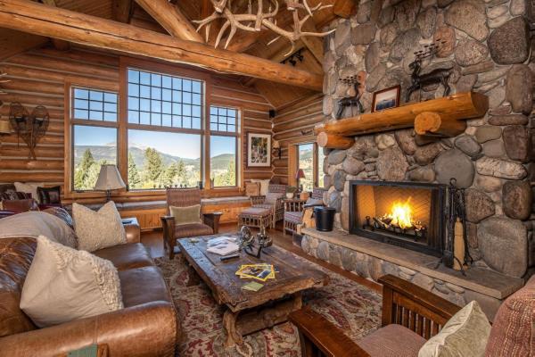 Huckleberry Hideaway - Big Sky, MT