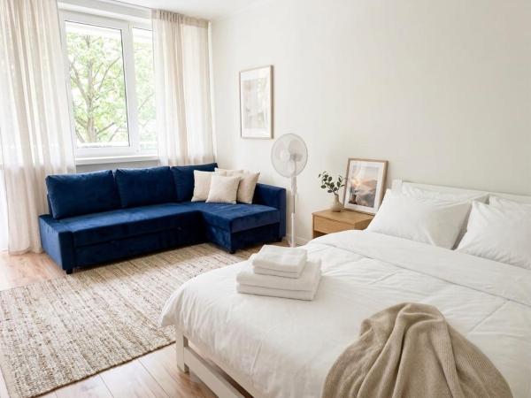 Apartament Granatowy Chill - Łódź
