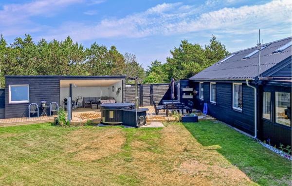 3 Bedroom Nice Home In Vestervig - Vestervig