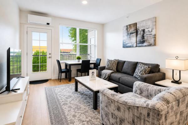 Stylish Suite 205 By Downtown & Convention Center! - Hot Springs, AR