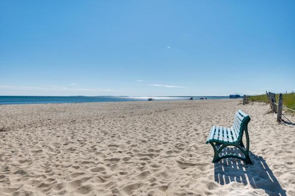 Direct Beach Access! Ocean-view Oob Escape - Old Orchard Beach