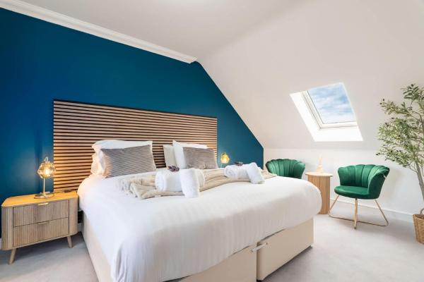 Hot Tub - Parking - Edinburgh Shawfair-nr Hospital - Edinburgh