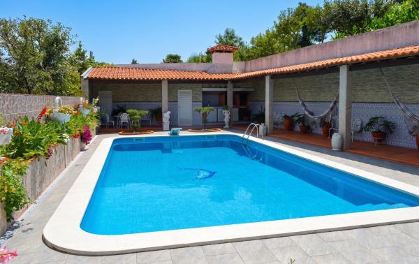 Spacious Villa With Private Pool In Oliveira De Azeméis - São João da Madeira