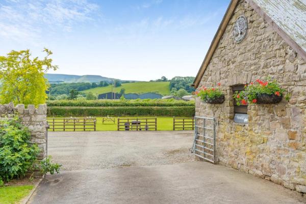 5 Bed In Brecon Oc-bn358 - Brecon
