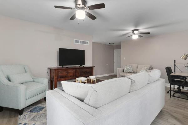 Cozy Updated 3bradvent Health - Mission, KS