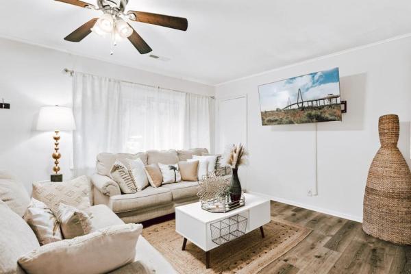 Charleston Comfort And Style, Centrally Located - Charleston, SC