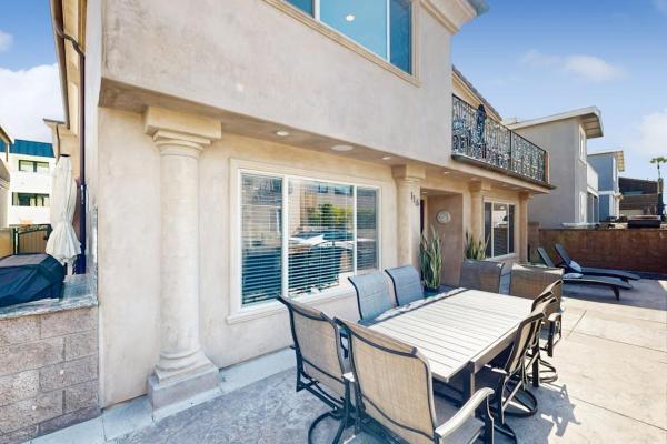 Palm Tree Getaway - Huntington Beach, CA