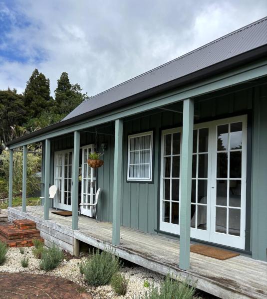 Lulu's Cottage By Native Forest - Riverhead