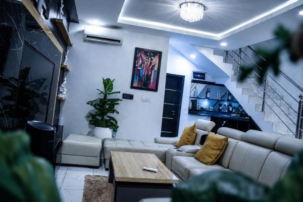 Cozy 2bd Home Modern Comforts, Alexa, Solar System - Nigeria