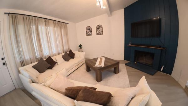 Modern 2br Retreat Patio & Garage - Stockton, CA