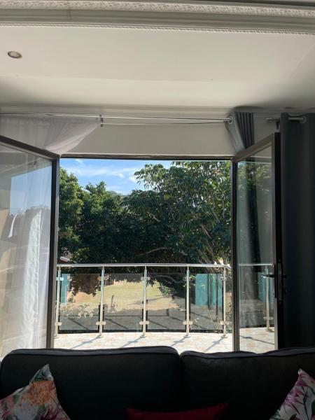 Kwazulu Surfside Villa And Sea View - Port Shepstone