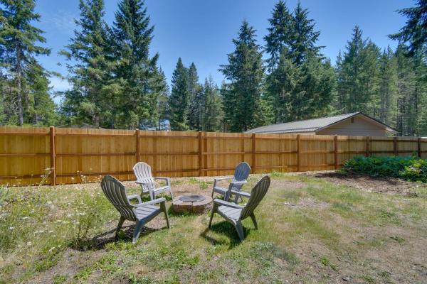 Walk To Water! Lake Kokanee Cabin W/ Mtn Views - Washington