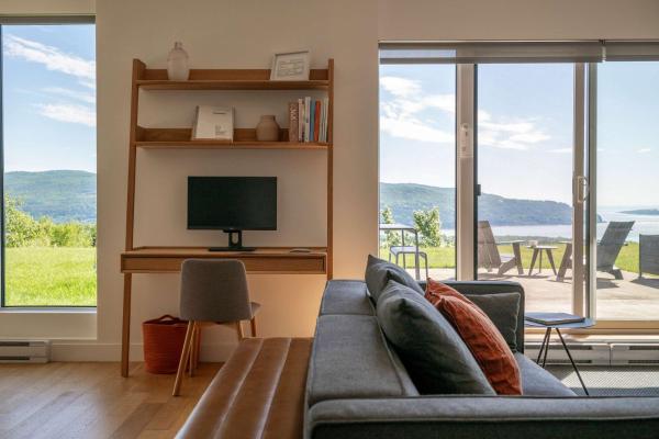 102 - Upscale Condo - River View Terrace - Baie-Saint-Paul