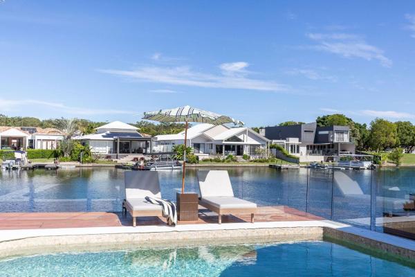 Masthead Waters - Waterfront Home Private Jetty And Pool - Peregian Beach