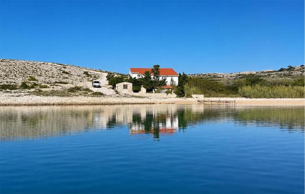 Amazing Apartment In Smokvica With Wifi - Nin