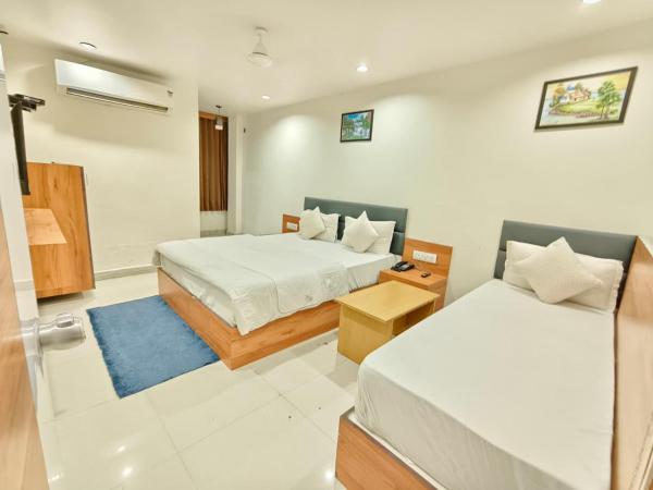 Hotel Royal Relax - Gandhinagar