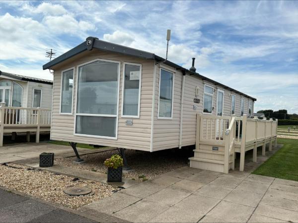 Starview 8 Berth Caravan - Anderby Creek