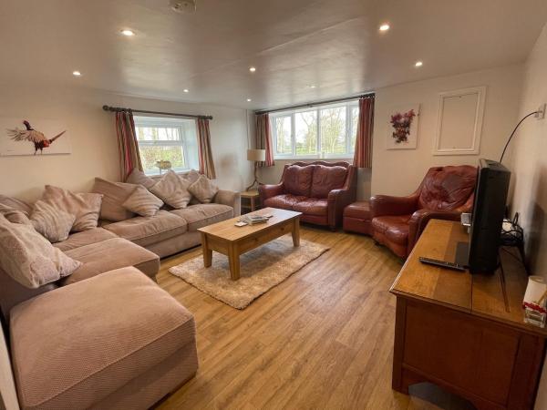 The Old Dairy Accommodation Spacious 4 Bedroom - Burnham-on-Crouch