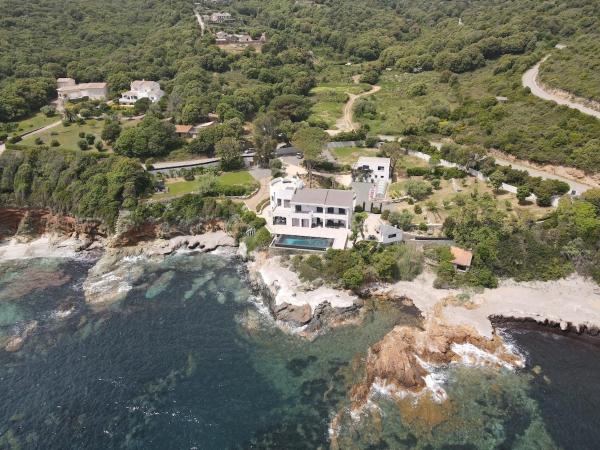 Villa Eole Face à La Mer, Les Pieds Dans L'eau - Plage de Macinaggio