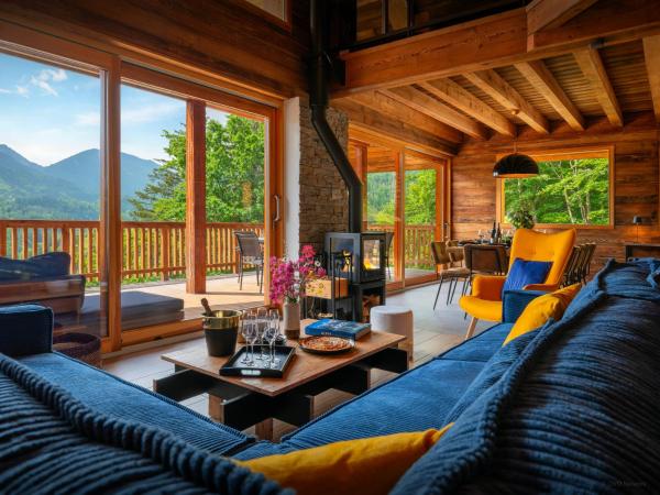 Chalet Emeraude Des Alpes - Ovo Network - Savoie