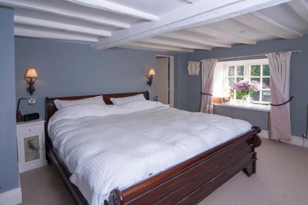 Cottage Sleeps 6 With Parking And Garden - 奇平諾頓