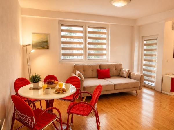 Heart Of Red Apartment-smart Tv-netflix-balcony - Ohrid